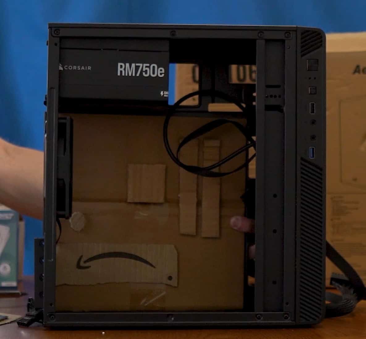 The BEST Compact Micro-ATX Case? (Aerocool CS-106 Review) - Tech Overwrite